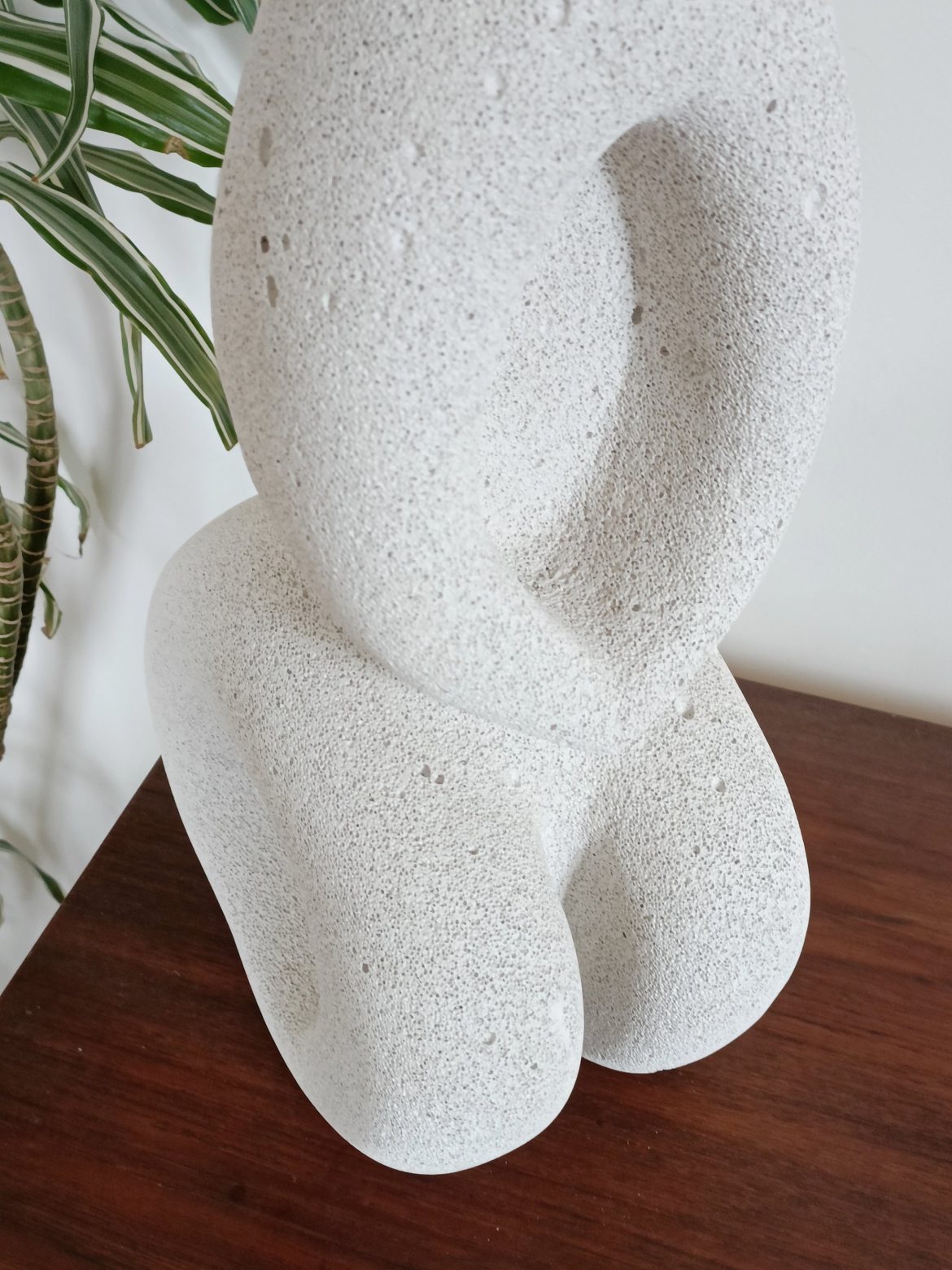Sculpture vintage en Siporex - Miss Pagaille
